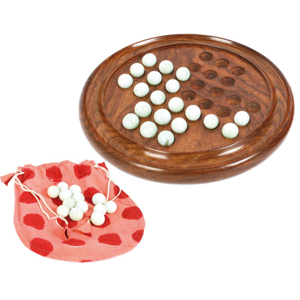 Wooden solitaire set