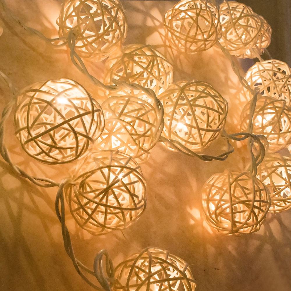 String lights, rattan ball x 20, cream, MAINS operated
